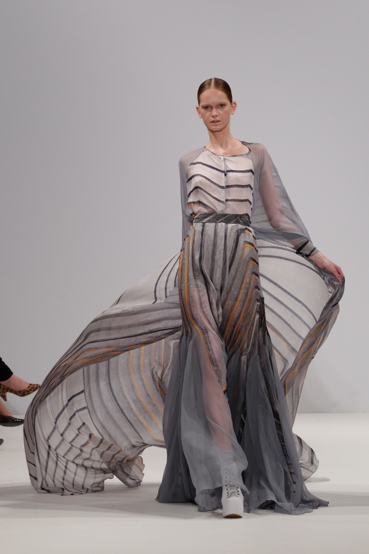 Meaningfully Cubed – Georgia Hardinge SS 2012, London FW – STYLECLICKER