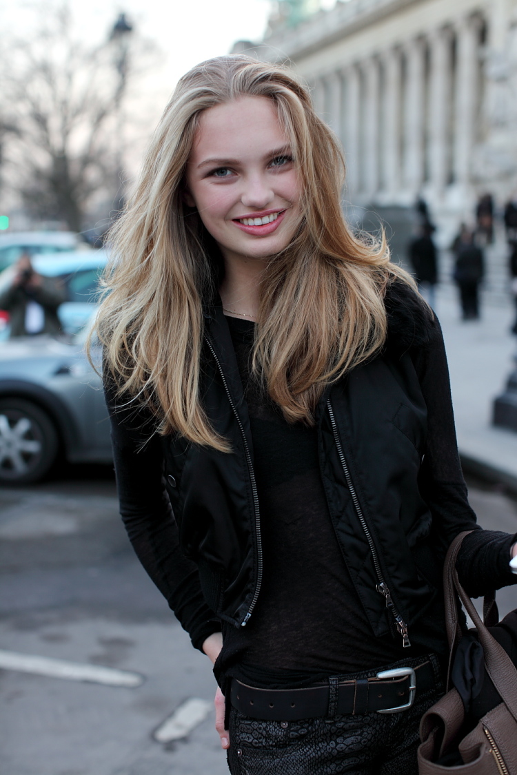 A Model’s Smile – Paris, Outside Rochas – STYLECLICKER